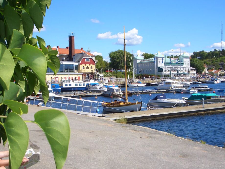 Herlig sommerdag i Strõmstad - Strömstad, Bohuslän, Sverige - Rave ...