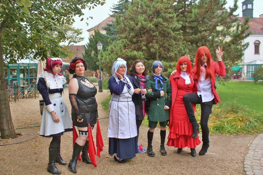 Farverik teatergruppe - Budapest, Ungarn - Rave - Reiseguiden