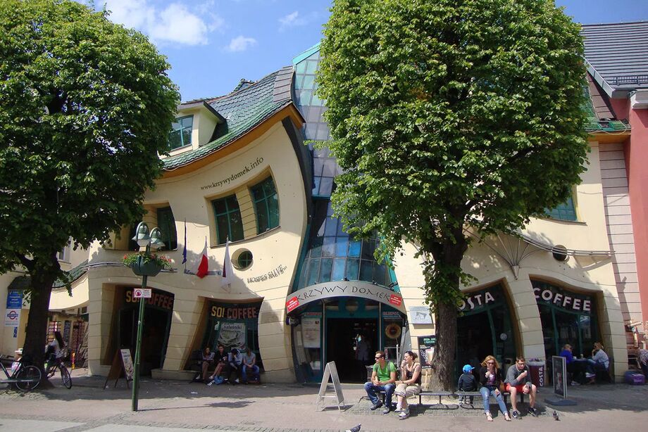 Krzywy Domek, Krokiga Huset - Sopot, Den Polske Riviera, Polen ...